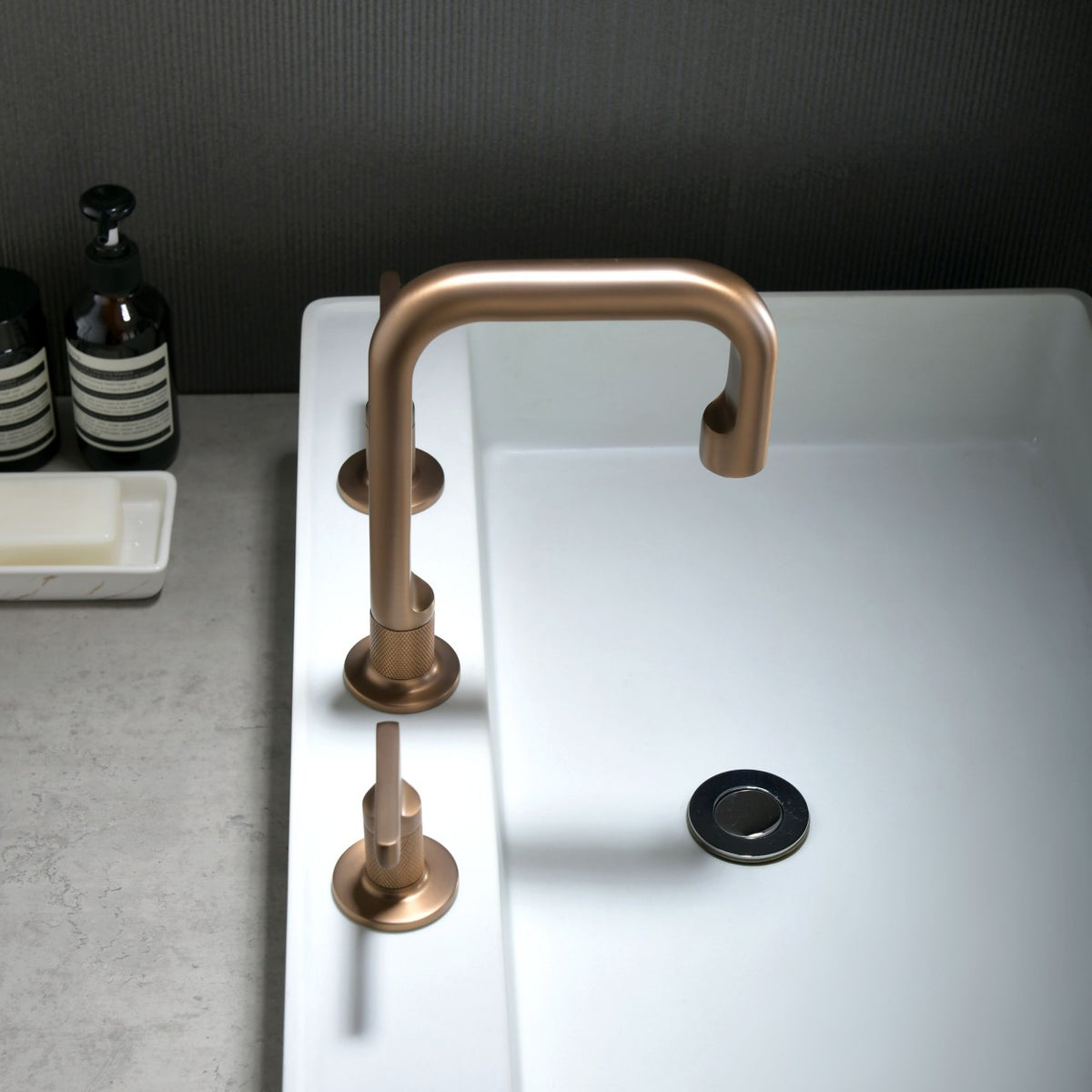 Dilluso Adia Bathroom Lavatory 3-hole Widespread Sink Brass Faucet